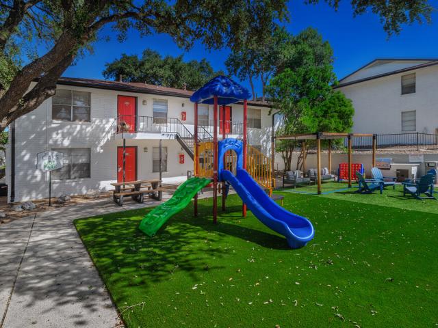 The Oaks Apartments At Medical Center 1 Bedroom Apartment for Rent at 1847 Babcock Rd, San Antonio, TX 78229