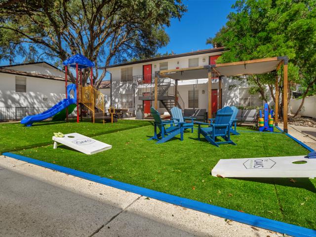 The Oaks Apartments At Medical Center 2 Bedroom Apartment for Rent at 1847 Babcock Rd, San Antonio, TX 78229