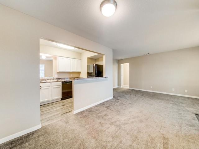 The Oaks Apartments At Medical Center 2 Bedroom Apartment for Rent at 1847 Babcock Rd, San Antonio, TX 78229