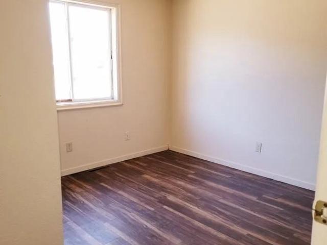 The Oaks Apartments 1 Bedroom Apartment for Rent at 900 East 5th Street, Blue Earth, MN 56013