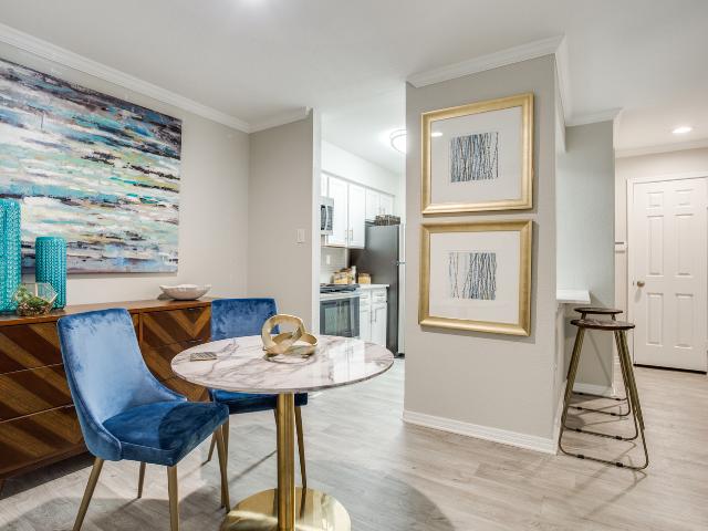 The Oaks at Valley Ranch 2 Bedroom Apartment for Rent at 9519 E Valley Ranch Pkwy, Irving, TX 75063 Valley Ranch