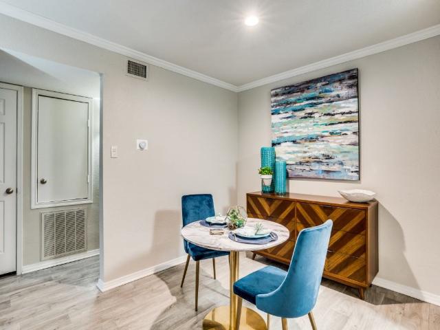 The Oaks at Valley Ranch 2 Bedroom Apartment for Rent at 9519 E Valley Ranch Pkwy, Irving, TX 75063 Valley Ranch