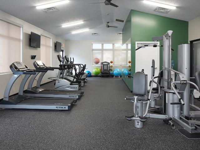 The Oaks at Lakeview 1 Bedroom Apartment for Rent at 7471 Lakeview Ct, Ralston, NE 68127