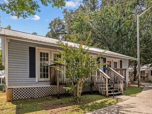 The Oaks at Magnolia 2 Bedroom Apartment for Rent at 2205 Magnolia Cir, Tallahassee, FL 32301 South City