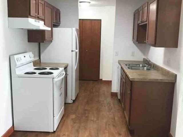 The Oaks at Naples 1 Bedroom Apartment for Rent at 4102 Green Blvd, Naples, FL 34116