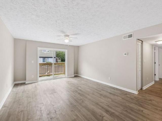 The Oaks at St Andrews 1 Bedroom Apartment for Rent at 6817 Brooklawn Dr, Louisville, KY 40214
