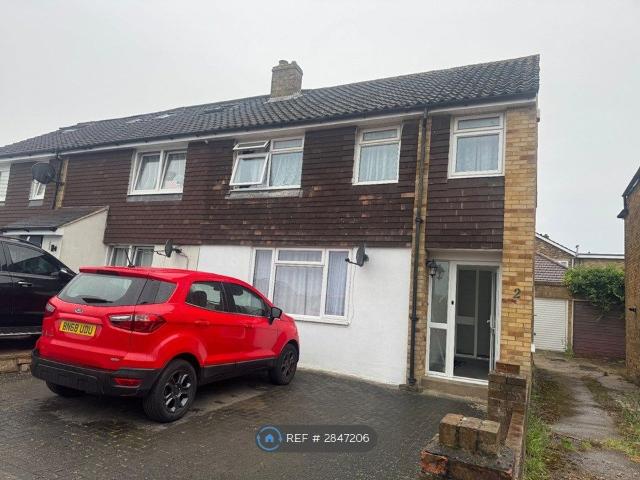 The Oaks, Hayes UB4, Room to rent, £700 pcm | PrimeLocation