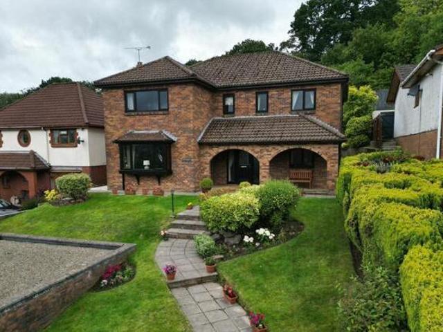 The Oaks, Llantwit Fardre, 4 Bedroom Detached