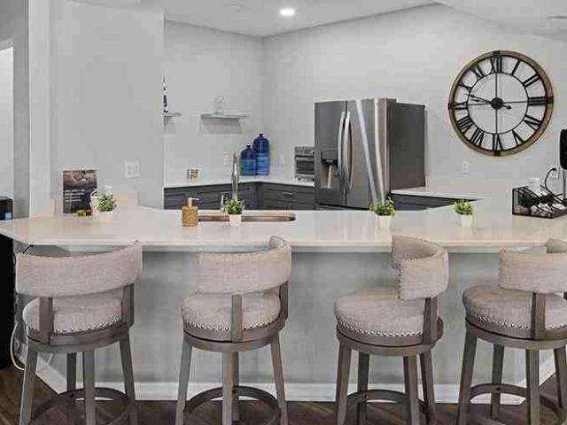 The Oaks of Woodland Park Apartments 1 Bedroom Apartment for Rent at 4747 W Waters Ave, Tampa, FL 33614