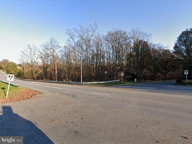 The Oaks Rd / Governor Run
