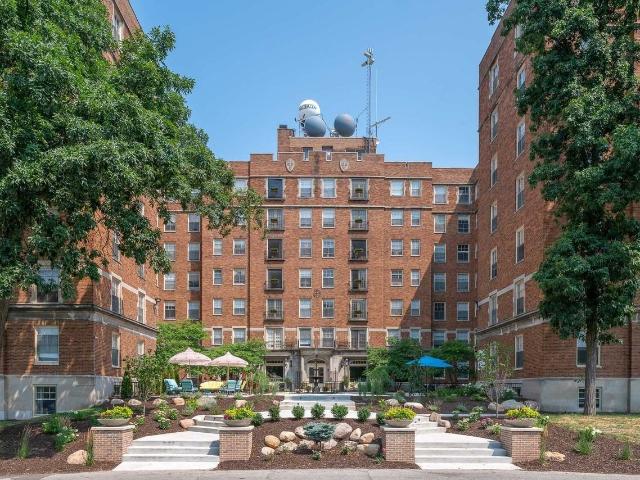 The Oakwood 2 Bedroom Apartment for Rent at 547 Cherry St Se, Grand Rapids, MI 49503 Heritage Hill
