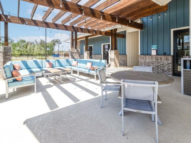 The Oasis at Southpark 3 Bedroom Apartment for Rent at 5355 Southpark Dr, Lake Charles, LA 70607