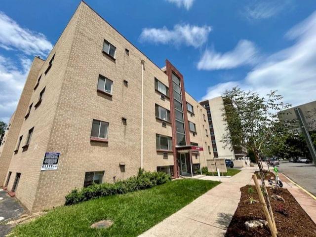 The Ogden Arms at 945 Ogden 2 Bedroom Apartment for Rent at 945 N Ogden St, Denver, CO 80218 Capitol Hill