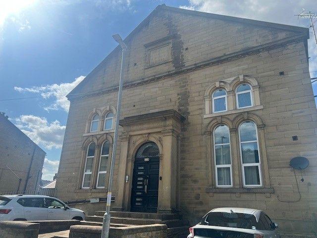 The Old Chapel, Halifax HX4, 2 bed flat to rent, £750 pcm | PrimeLocation