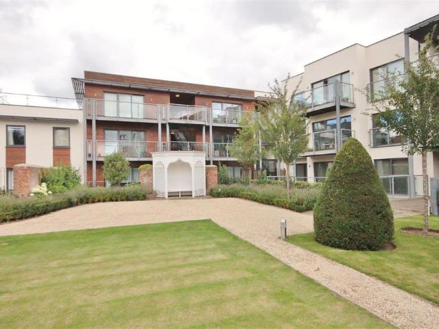 The Old Gaol, Abingdon 2 bed apartment to rent £1,850 pcm £427 pw