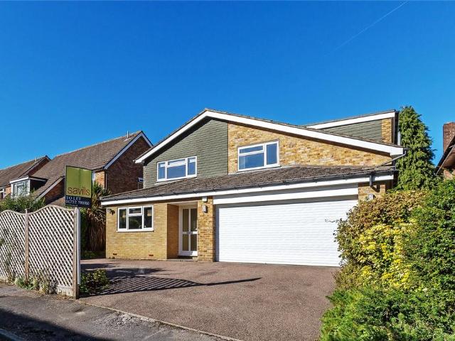 The Old Garden, Sevenoaks, Kent, TN13 5 bed detached house to rent £3,950 pcm £912 pw