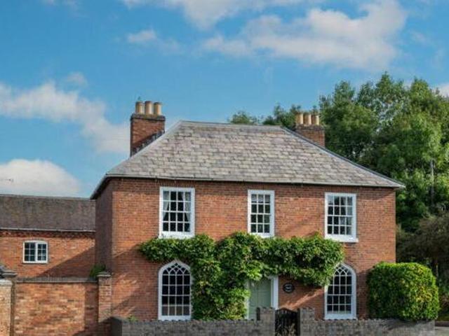 The Old House, Watling Street, 9 Bedroom Detached