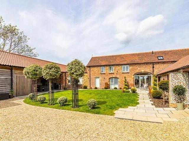 The Old Threshing Barn, Waltham Lane, 5 Bedroom Barn