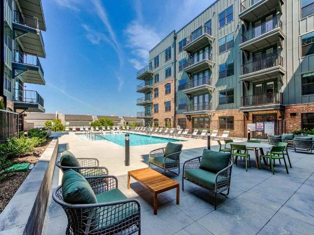 The Oliver Luxury Apartments Studio Apartment for Rent at 7 Vance Ave, Memphis, TN 38103