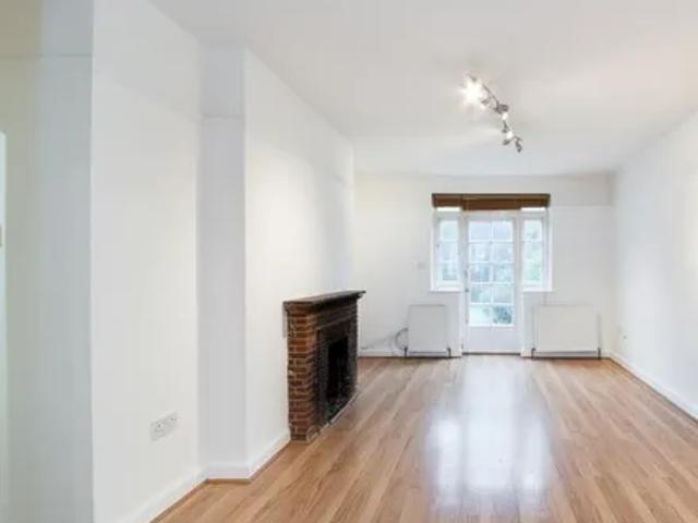 The Orchard, London, NW11 7XJ, United Kingdom | 3 bed duplex for rent #38798034 | Rentberry