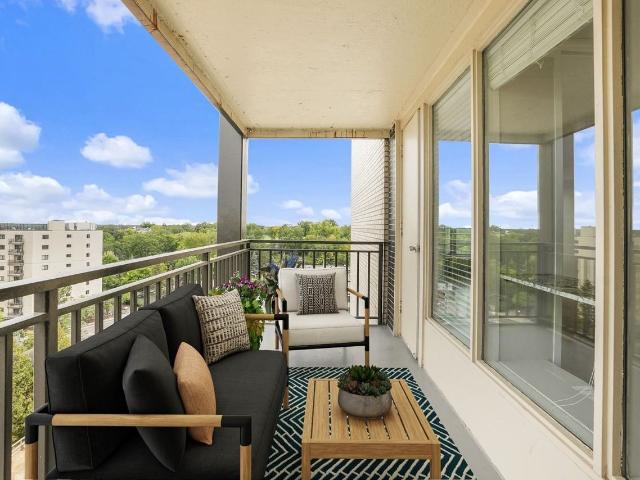 The Original at West Lake Quarter 1 Bedroom Apartment for Rent at 3430 List Pl, Minneapolis, MN 55416 West Calhoun
