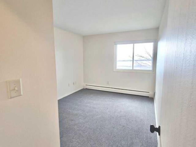The Overlook 2 Bedroom Apartment for Rent at 1005 1005 1125 Glen Place Drive, Duluth, MN 55806 Observation Hill