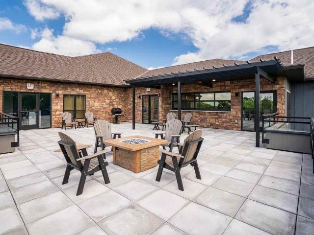 The Overlook at Crystal Lake 2 Bedroom Apartment for Rent at 15315 Maple Island Rd, Burnsville, MN 55306