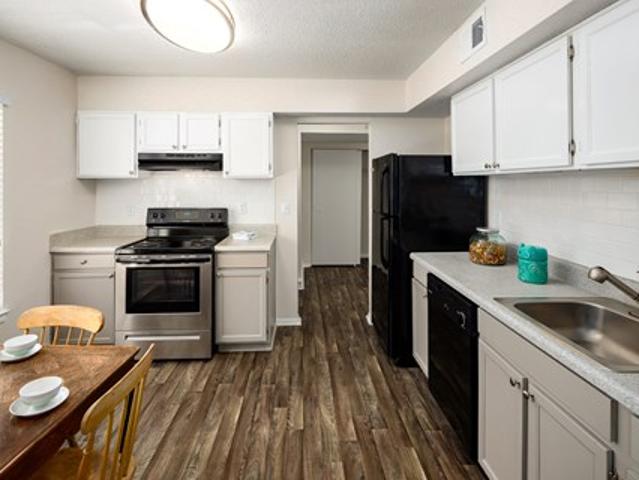 The Oxford Apartments B1