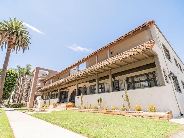 The Louis 1 Bedroom Apartment for Rent at 237 E 9th St, Long Beach, CA 90813 Saint Mary