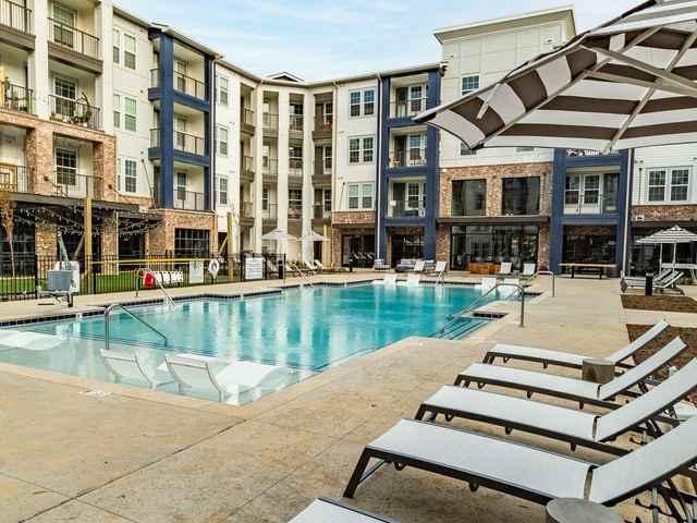 The Louis Apartment Flats 1 Bedroom Apartment for Rent at 10720 Bell Tucker Ln, Louisville, KY 40241