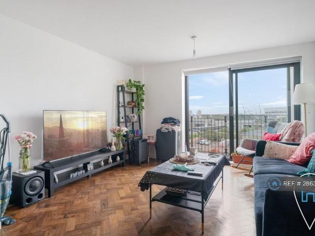 The Lock Building, London, E15 2 bed flat to rent £2,000 pcm £462 pw