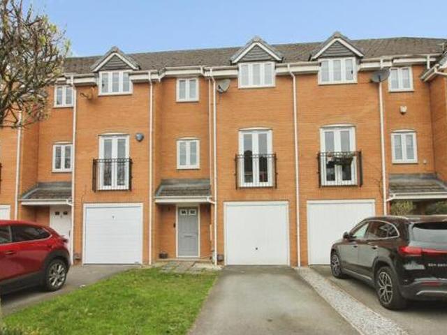 The Locks, Leeds, 4 Bedroom Town