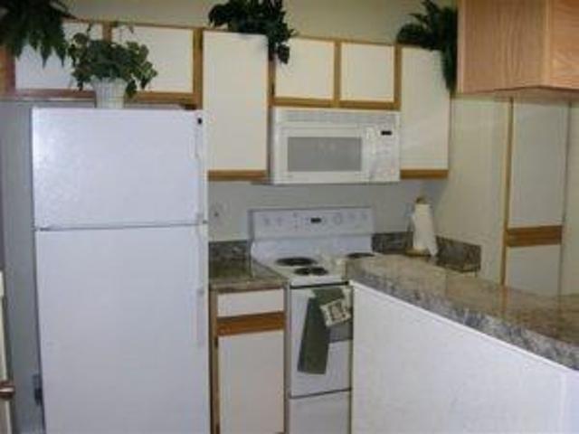 The Lodge at Lost Pines 3 Bedroom Apartment for Rent at 3950 State Highway 71, Bastrop, TX 78602