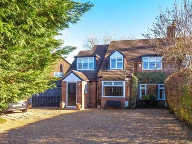 The Lodge Road, Hurst, 4 Bedroom Semi detached