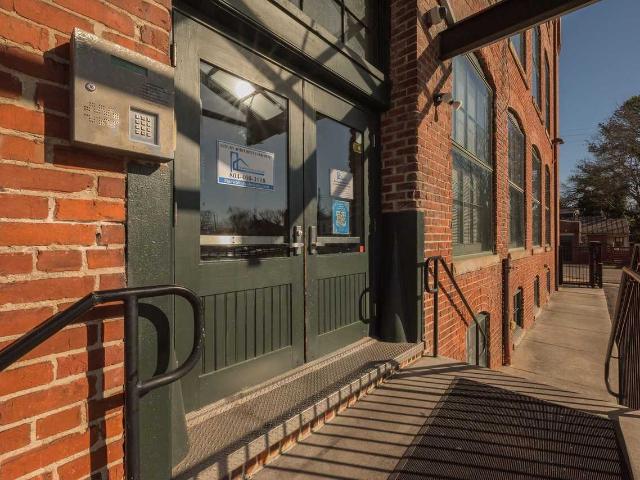The Lofts at South Street 1 Bedroom Apartment for Rent at 801 Hinton St, Petersburg, VA 23803