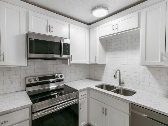 The Lofts at Sprague Sprague and Michigan LLC 2 Bedroom Apartment for Rent at 511 Sprague Ave, Kalamazoo, MI 49006 West Main HIll