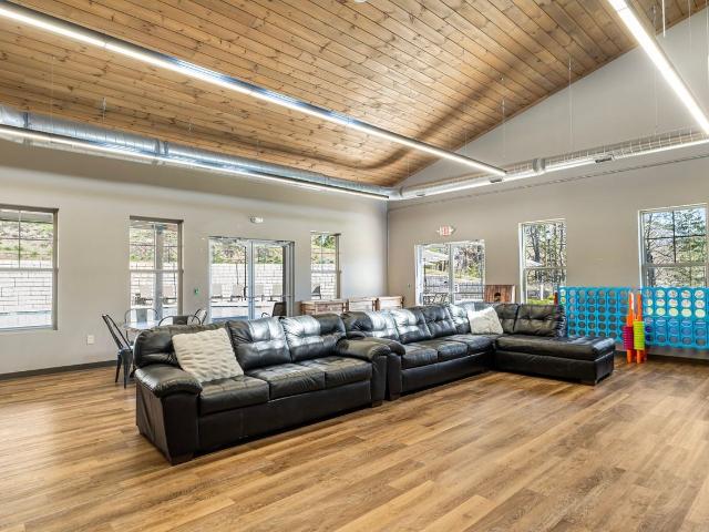 The Lofts at Pigeon Forge 1 Bedroom Apartment for Rent at 770 Marshall Acres, Pigeon Forge, TN 37863
