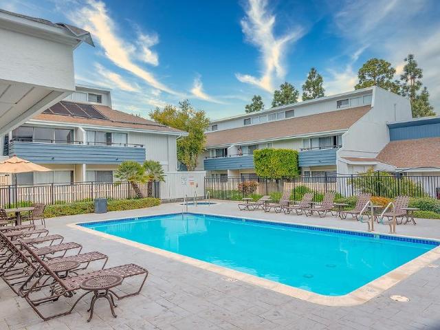 The Lofts at Pinehurst Studio Apartment for Rent at 1021 Scandia Ave, Ventura, CA 93004