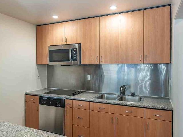 The Lofts at Pinehurst 1 Bedroom Apartment for Rent at 1021 Scandia Ave, Ventura, CA 93004
