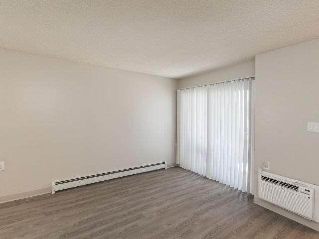 The Lofts at Rock Vue 1 Bedroom Apartment for Rent at 3349 E Fountain Blvd, Colorado Springs, CO 80910 Pikes Peak Park