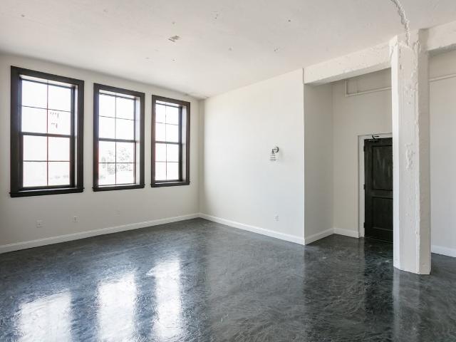 The Lofts of Garfield Studio Apartment for Rent at 4600 Woodward Ave, Detroit, MI 48201 University