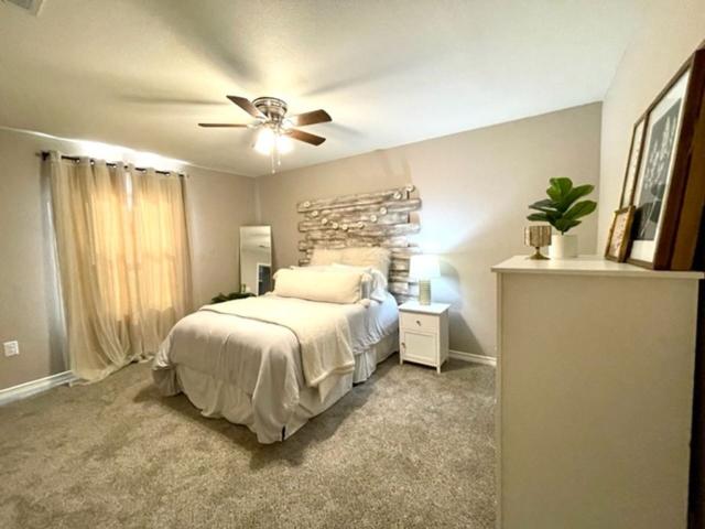 The Logan 3 Bedroom Apartment for Rent at 3514 Highway 69 N, Nederland, TX 77627