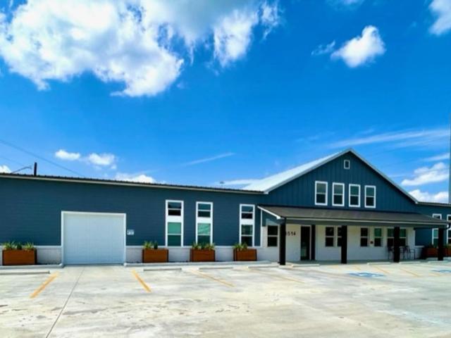 The Logan 2 Bedroom Apartment for Rent at 3514 Highway 69 N, Nederland, TX 77627