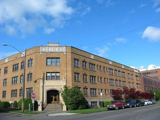 The Lola Apartments Studio Apartment for Rent at 326 W Mercer St, Seattle, WA 98119 Lower Queen Anne