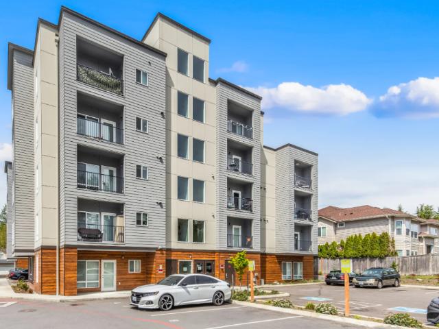 The Lookout 1 Bedroom Apartment for Rent at 10111 9th Ave W, Everett, WA 98204 Holly