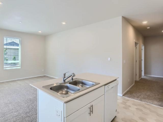 The Lookout 2 Bedroom Apartment for Rent at 10111 9th Ave W, Everett, WA 98204 Holly