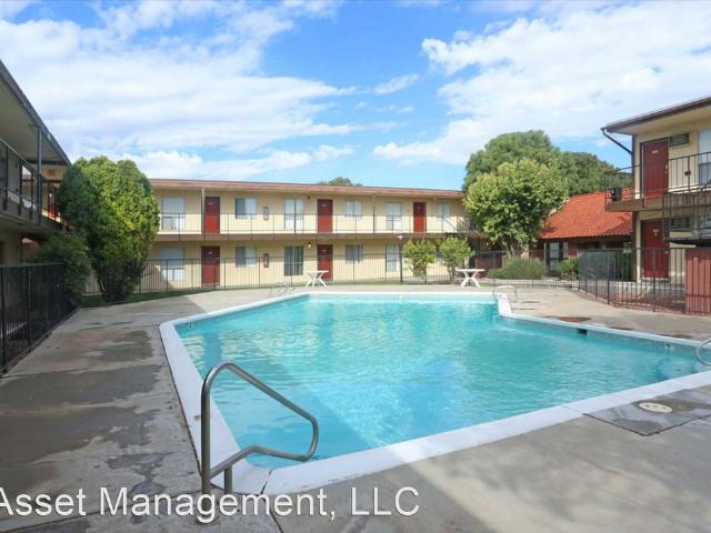 The Loop @ 950 1 Bedroom Apartment for Rent at 950 Louisiana Blvd Se, Albuquerque, NM 87108 Trumbull Village