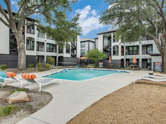 The Loren Apartments 2 Bedroom Apartment for Rent at 5414 Cedar Springs Rd, Dallas, TX 75235