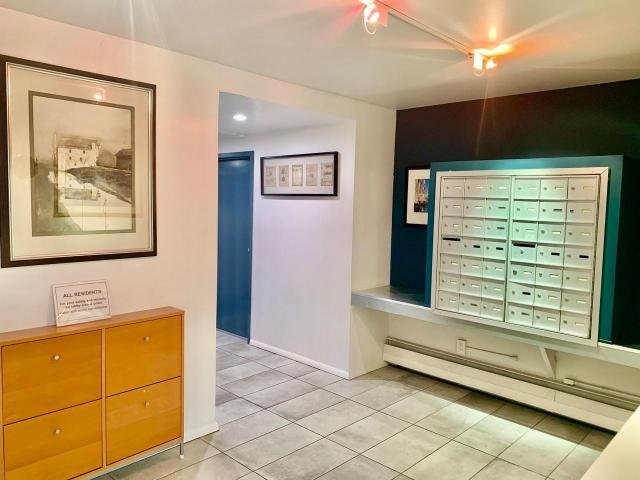 The Lorelei | A Dynamic Urban Living Experience 2 Bedroom Apartment for Rent at 501 Summit Ave E, Seattle, WA 98102 Broadway
