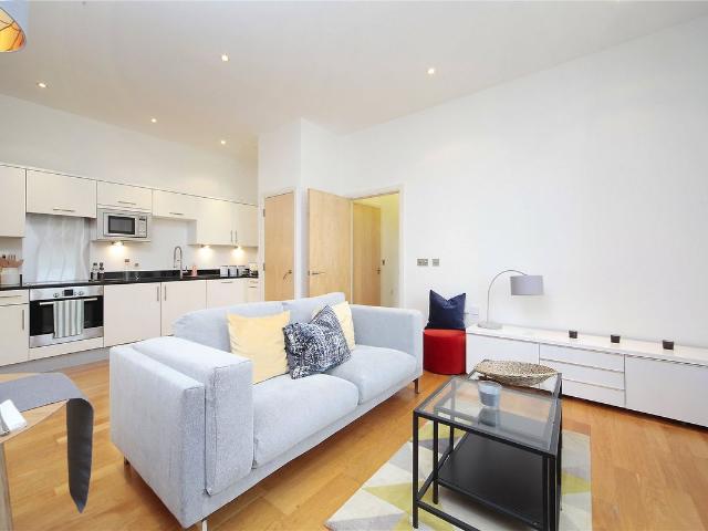 The Latitude, Clapham Common Southside SW4, 1 bed flat to rent, £2,250 pcm | PrimeLocation